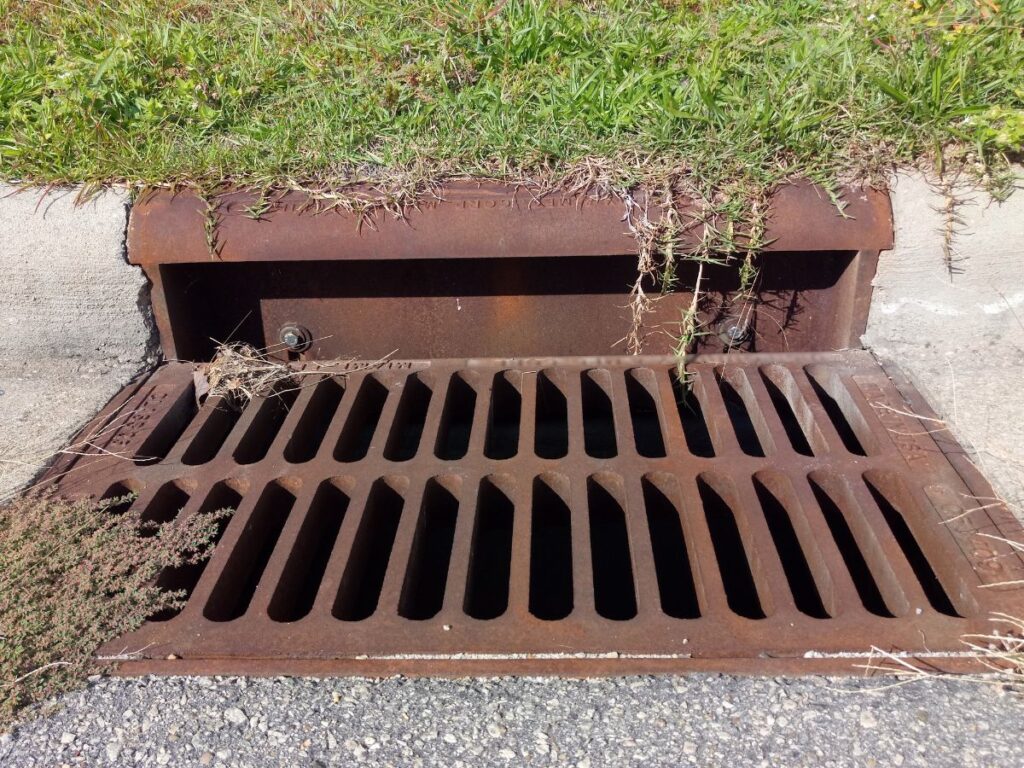 Fire Hydrants - History and 6 Fun Facts You Should Know